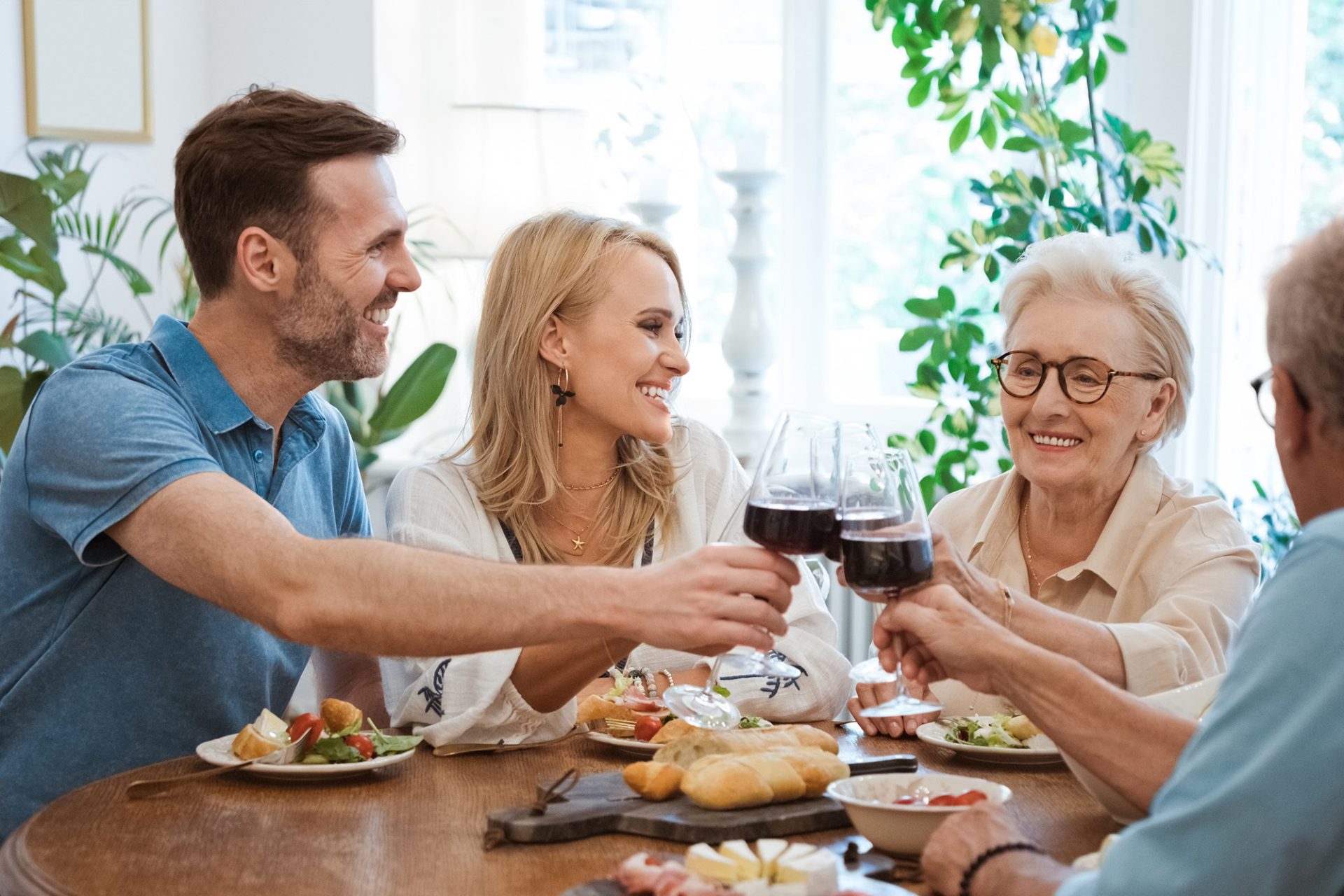 Gallery | Over 55 Senior Apartments in Omaha | Avidor Omaha