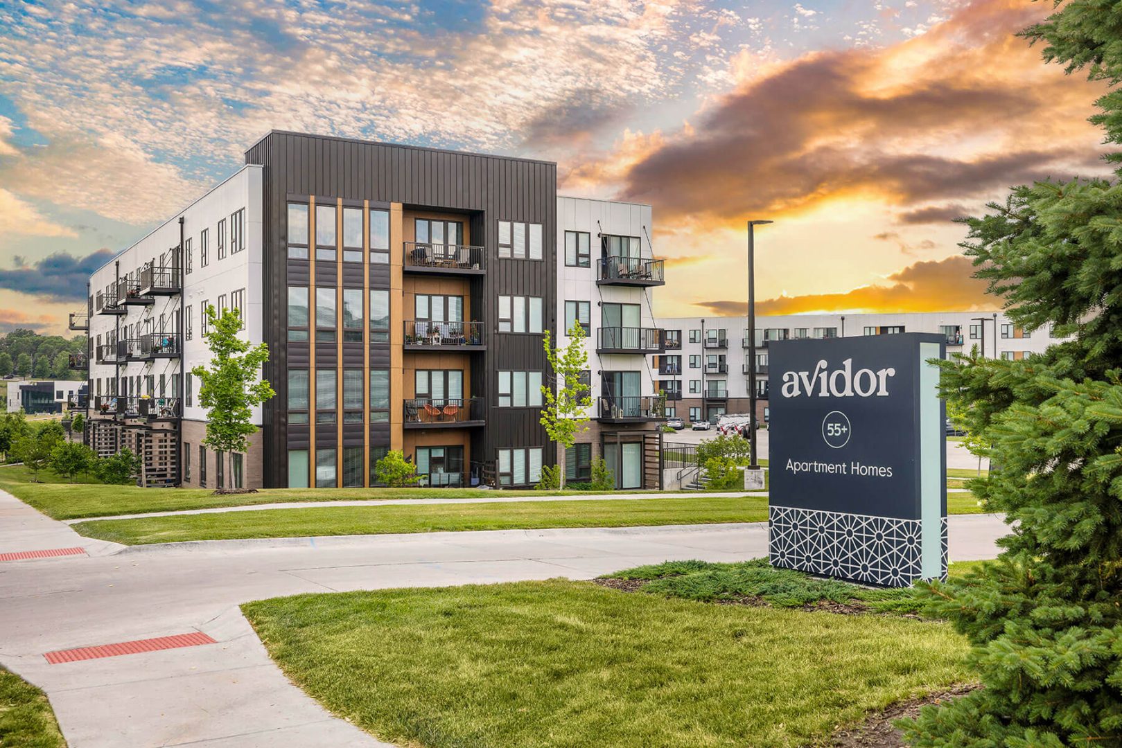 55 Plus Senior Living Apartments Near Me | Avidor Omaha